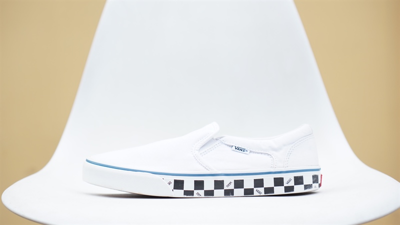 Giày Vans Slip on White limited 721356 2hand