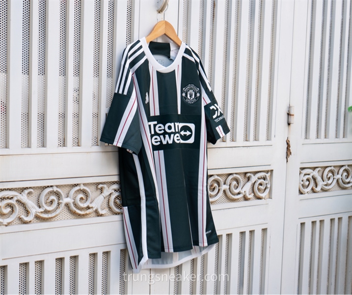 Áo đá banh Adidas Manchester United 23/24 HR3675