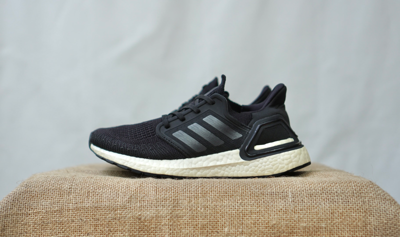 Giày chạy bộ Adidas Ultraboost 20 Black EG0714 2hand